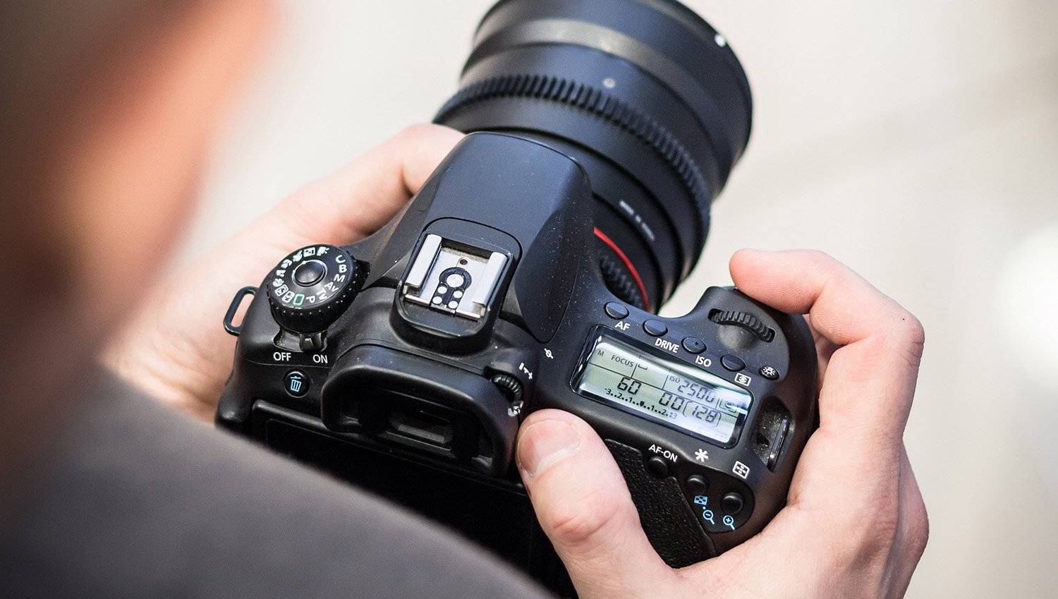 Buying your first DSLR Camera? Things to check - PHOTOGRAPHER PLANET